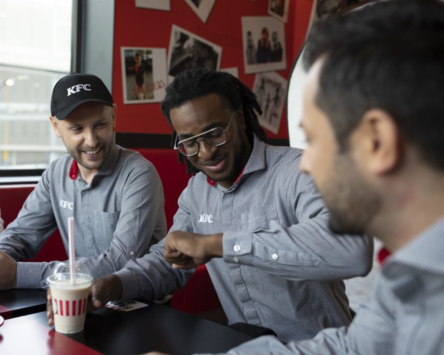 Hospitality Employee Fastfood copy - Werken bij KFC